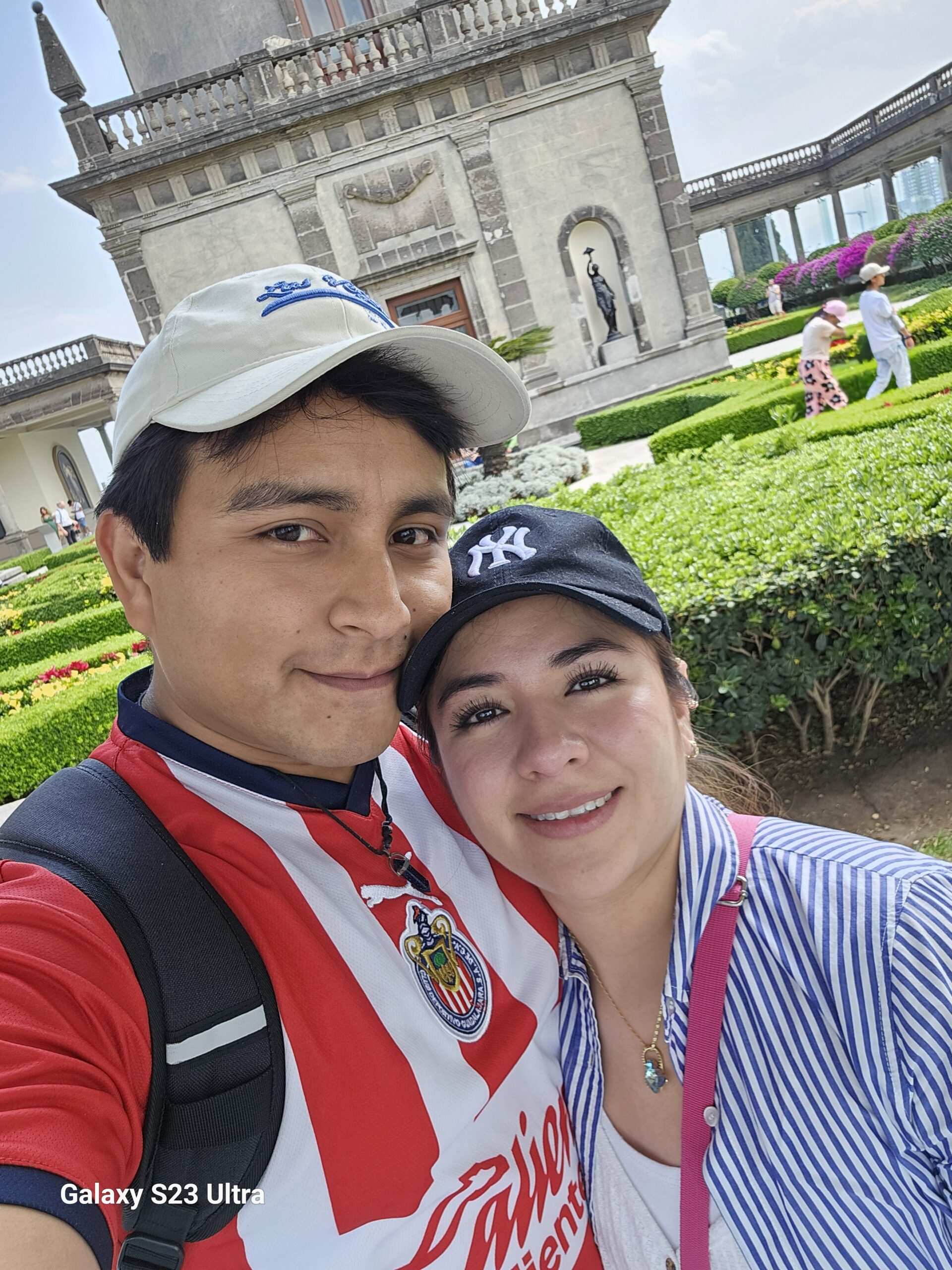 Andrea & Jesús - Enjoy the day